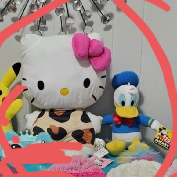 Hello Kitty | Toys | Donald Duck Hello Kitty Stuffed Animal Bundle ...